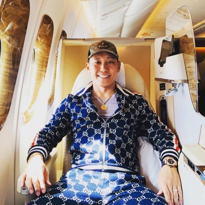 Philip Han e esposa são alvos da Polícia Civil, suspeitos de criar 6 pirâmides com criptomoedas ...