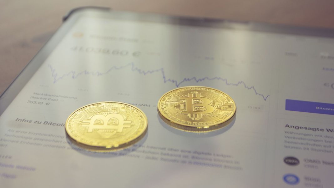 BlackRock lança novo ETF de Bitcoin que oferece rendimentos mensais ...